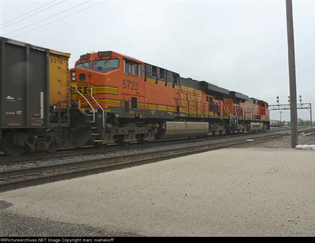 BNSF 5723